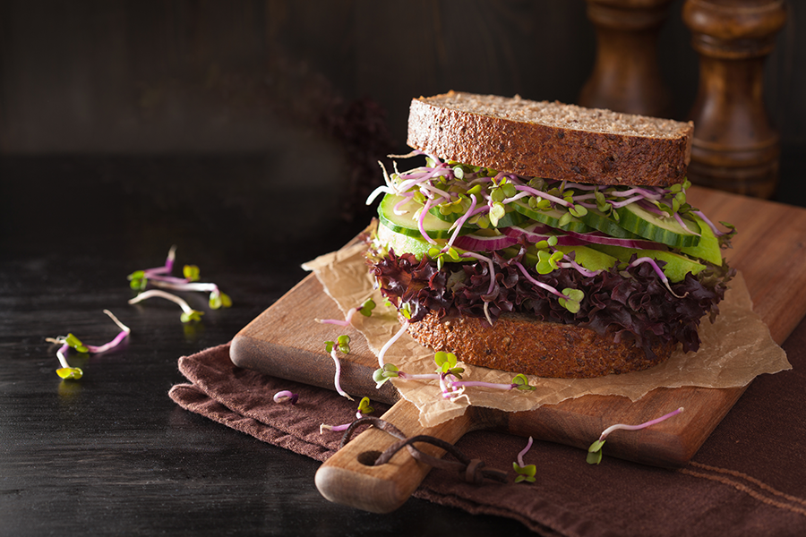 ALIMENTAÇÃO VIVA: BENEFÍCIOS DOS BROTOS - Viva Mais